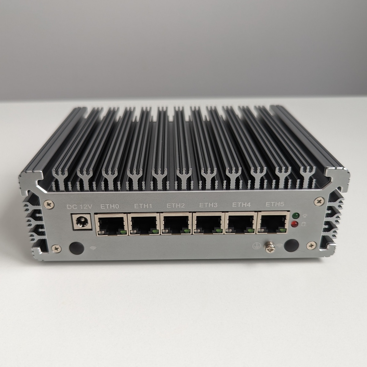 TLSense N5105L6: 6x 2.5Gbit LAN, N5105 CPU,